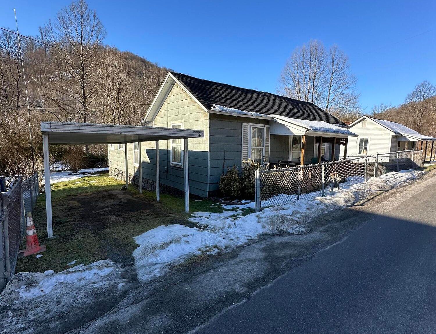 1186 Minden Rd, Minden, WV 25879 | MLS #25-48 | Zillow
