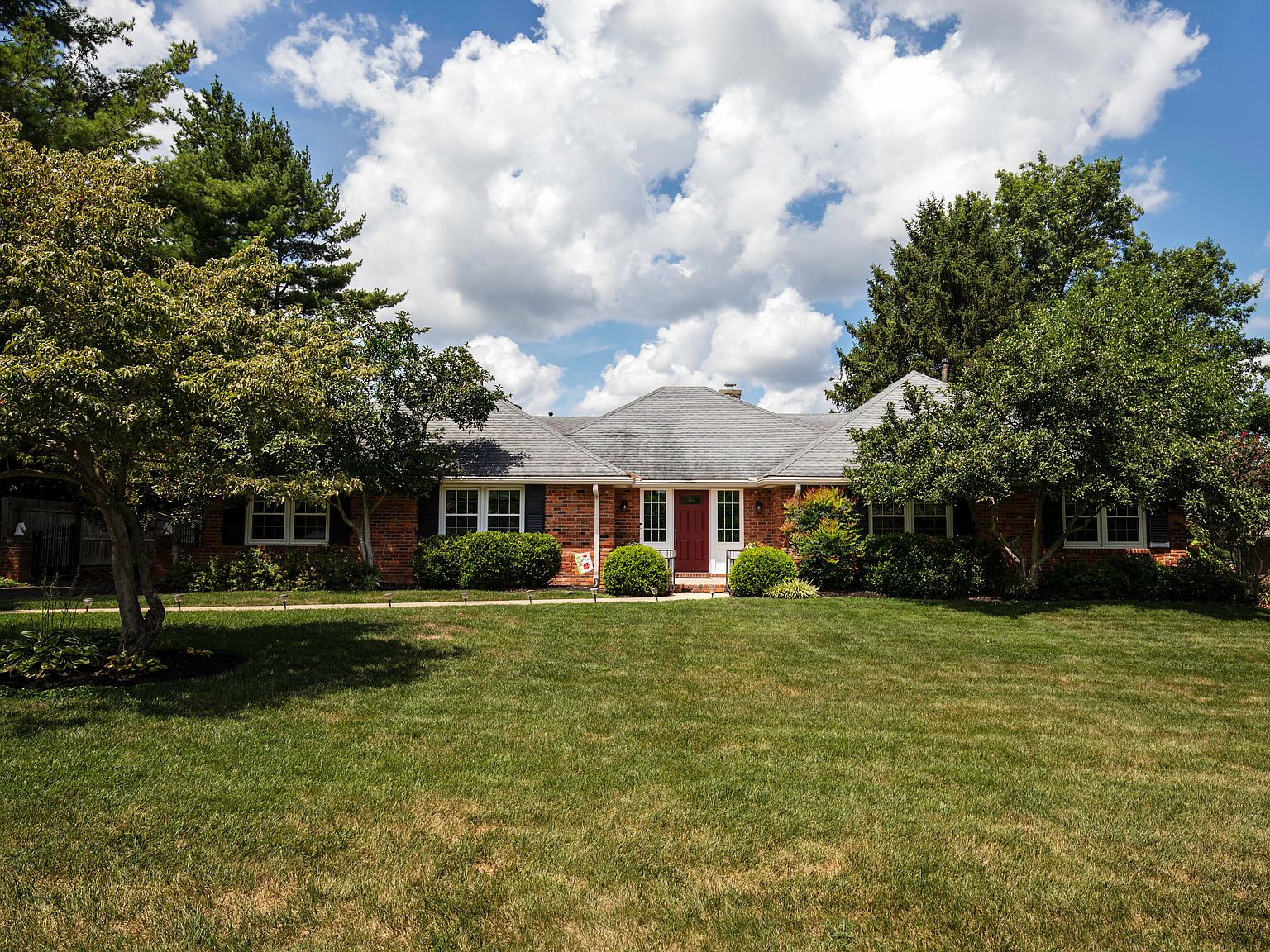3194 Burnham Ct, Lexington, KY 40503 | Zillow