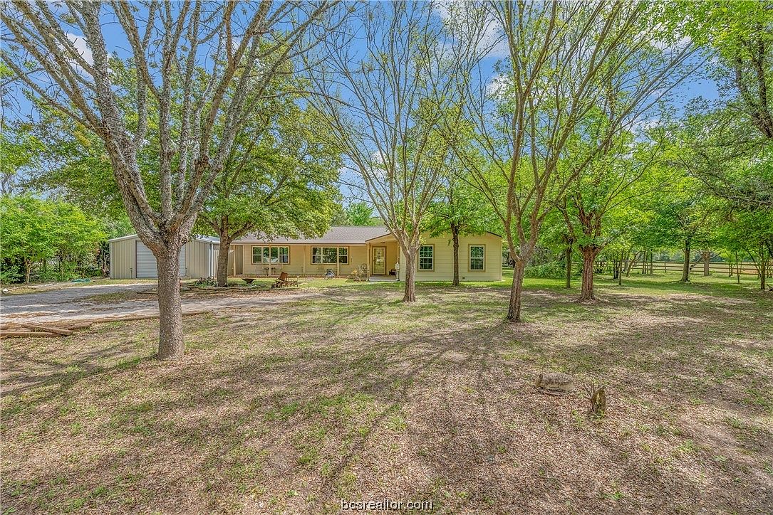 2204 Quail Run, College Station, TX 77845 | MLS #24000515 | Zillow