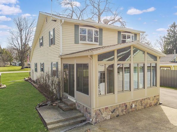 Delavan WI Real Estate - Delavan WI Homes For Sale | Zillow