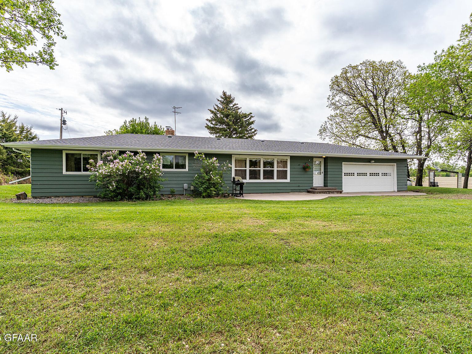 2826 13th St NE, Manvel, ND 58256 | Zillow