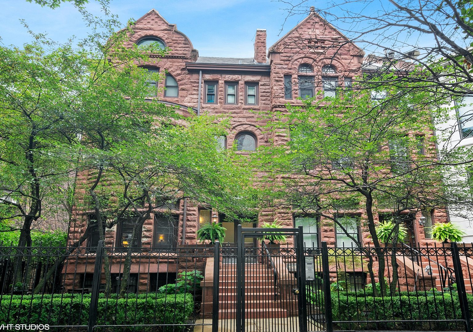 1224 N Dearborn St APT 2R, Chicago, IL 60610 | Zillow