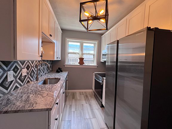 705 Westwood Dr APT 2C, Saint Louis, MO 63105 | Zillow