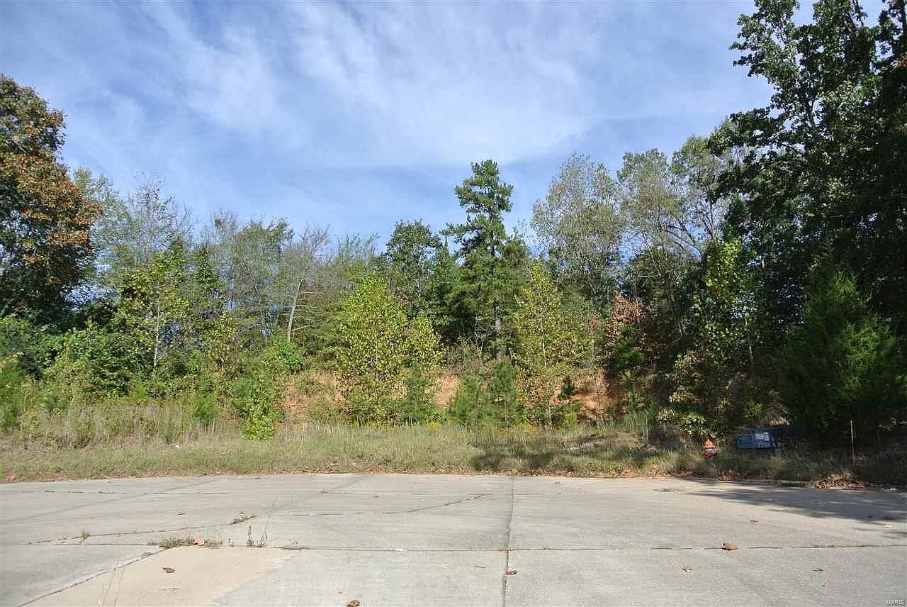 2576 Brownwood Ct, Poplar Bluff, MO 63901 | Zillow