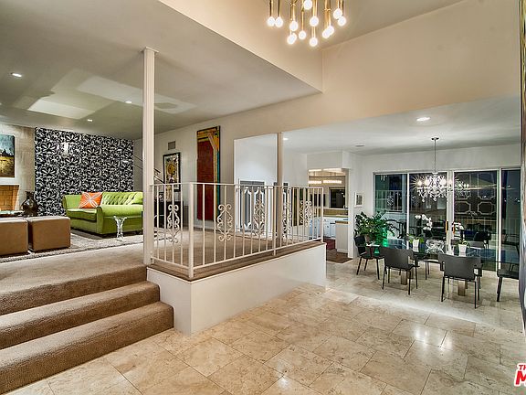 7810 Hillside Ave, Los Angeles, CA 90046 | Zillow