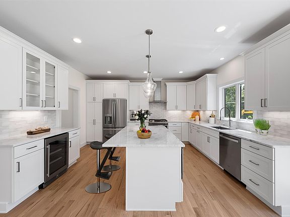 1715 Jessica Court, Mohegan Lake, NY 10547 | MLS #823426 | Zillow