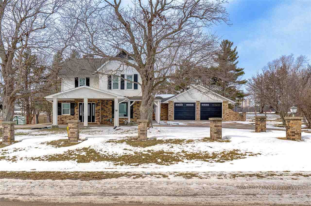 1919 Q Ave, Marengo, IA 52301 | Zillow