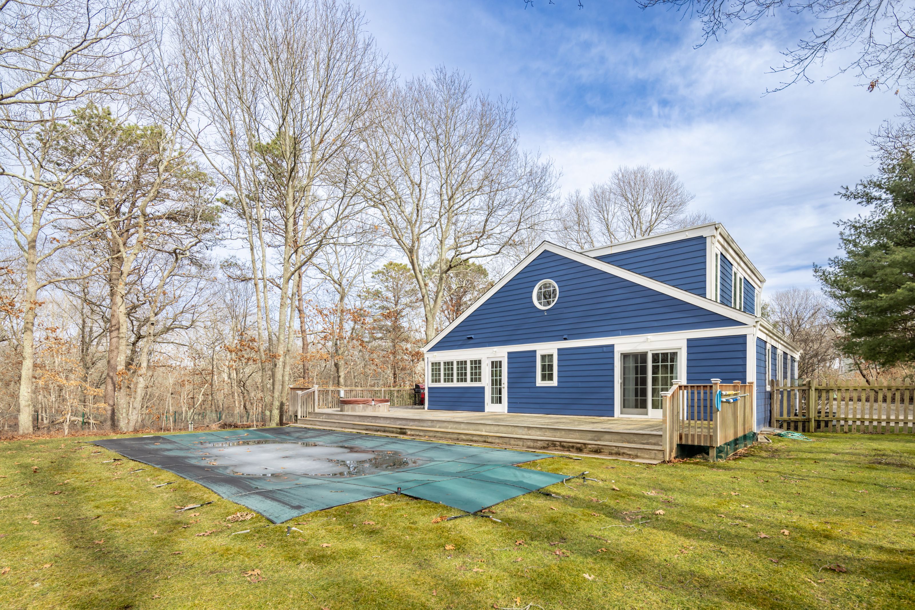 11 Worchester Ct, Bridgehampton, NY 11932 | Out East