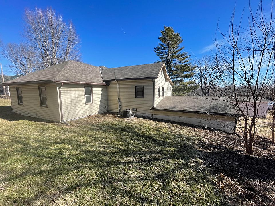 513 3rd St, Silver City, IA 51571 | Zillow