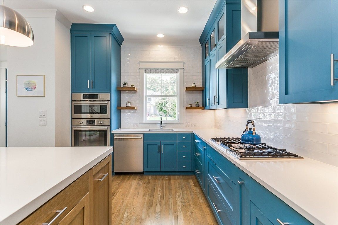 707 E Wall St, Grapevine, TX 76051 | Zillow