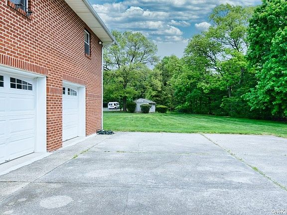 514 Sweet Hollow Rd, Melville, NY 11747 | MLS #3478914 | Zillow