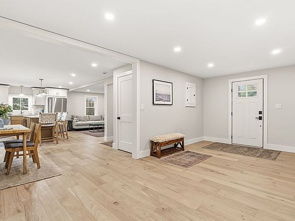 68 Lakeside Dr, Barnstable, MA 02630 | Zillow