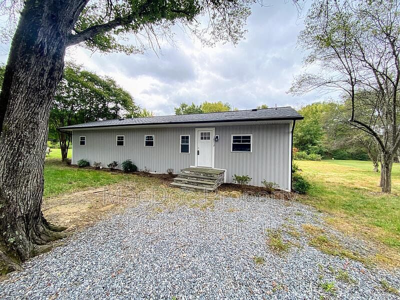 10712 Leavells Rd, Fredericksburg, VA 22407 | Zillow