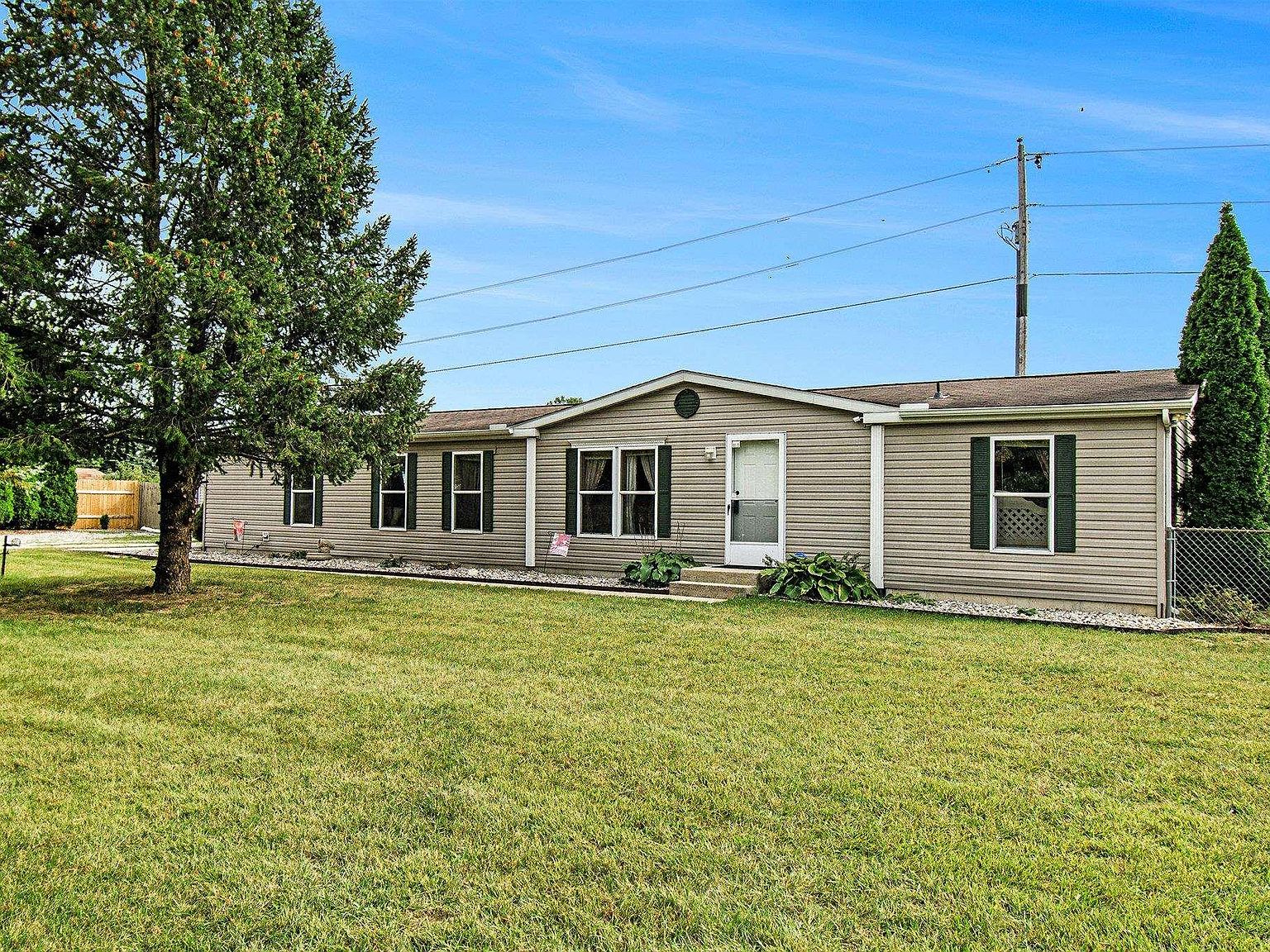 23264 State Line Rd, Elkhart, IN 46514 | MLS #202334837 | Zillow