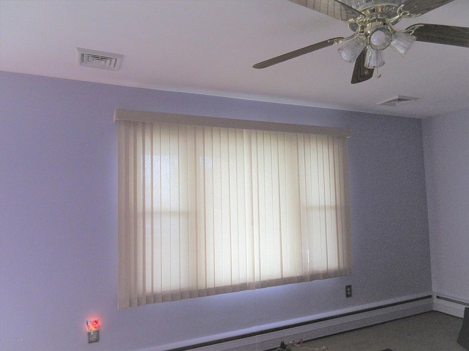 230 W Green St Hazleton PA | Zillow 230 W Green St Hazleton PA | Zillow