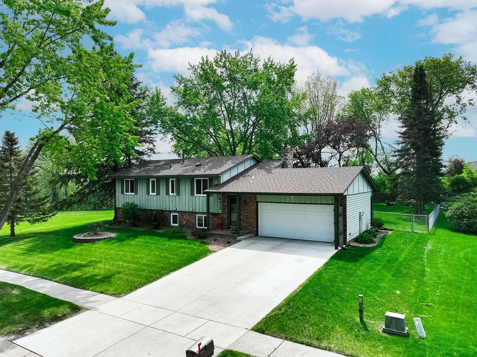 6412 137th St W, Apple Valley, MN 55124 | Zillow
