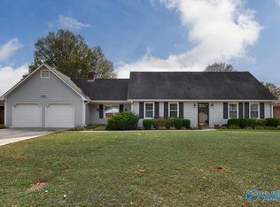 1606 3rd Ave SW, Decatur, AL 35601 | MLS #21874618 | Zillow