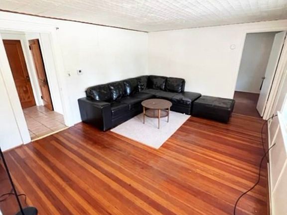 404 S Main St #2, Fayette, IA 52142 | Zillow