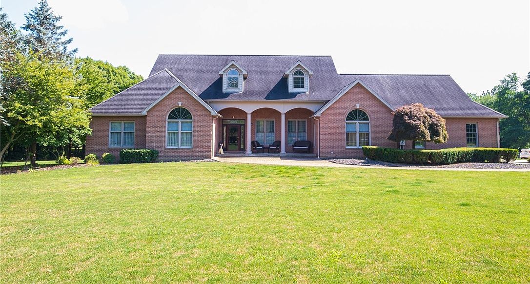 300 Acorn Ln, Prospect, PA 16052 | Zillow