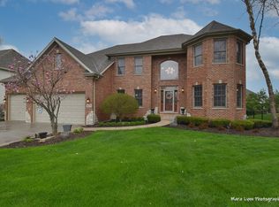 4215 Chaparral Dr, Naperville, IL 60564 | MLS #11883350 | Zillow