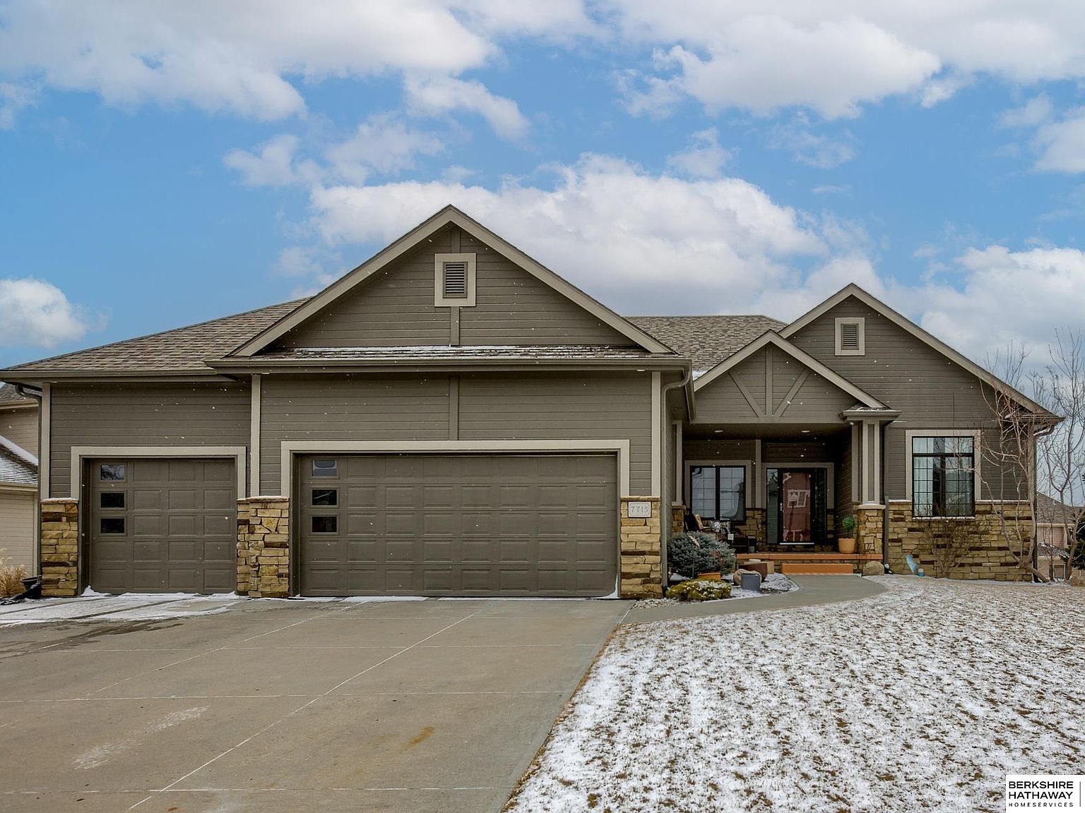 7715 Reed St, Papillion, NE 68046 | Zillow