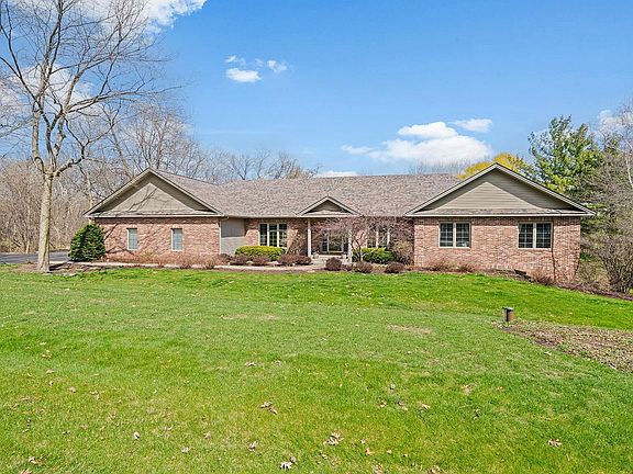 7676 Forest Way, Roscoe, IL 61073 | Zillow