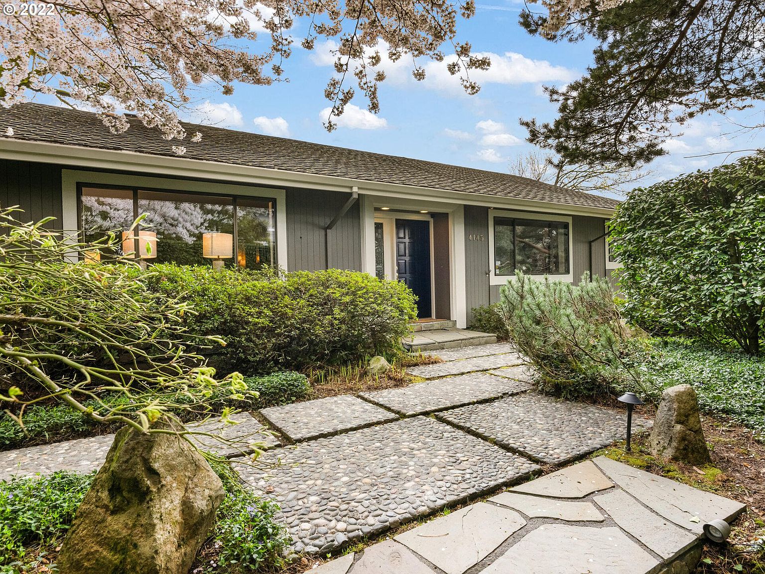 4145 SW Greenleaf Dr, Portland, OR 97221 | Zillow