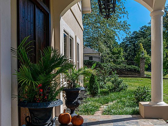 2201 Abby Ln NE, Atlanta, GA 30345 | MLS #10712982 | Zillow