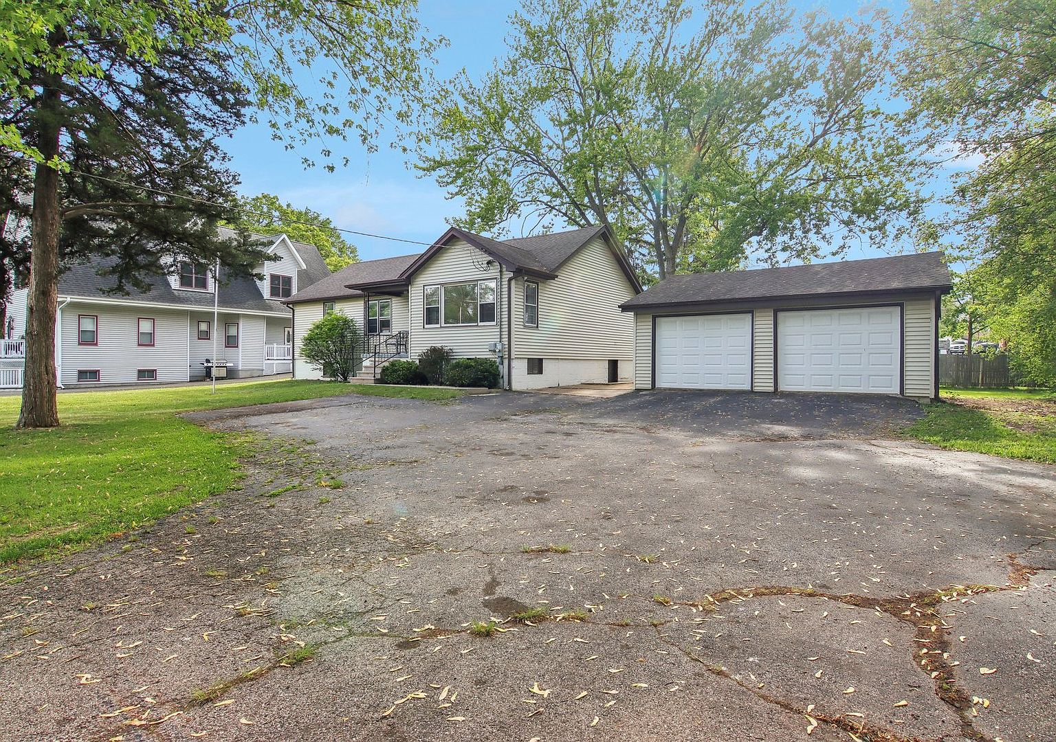 35790 N Wilson Rd, Ingleside, IL 60041 | Zillow