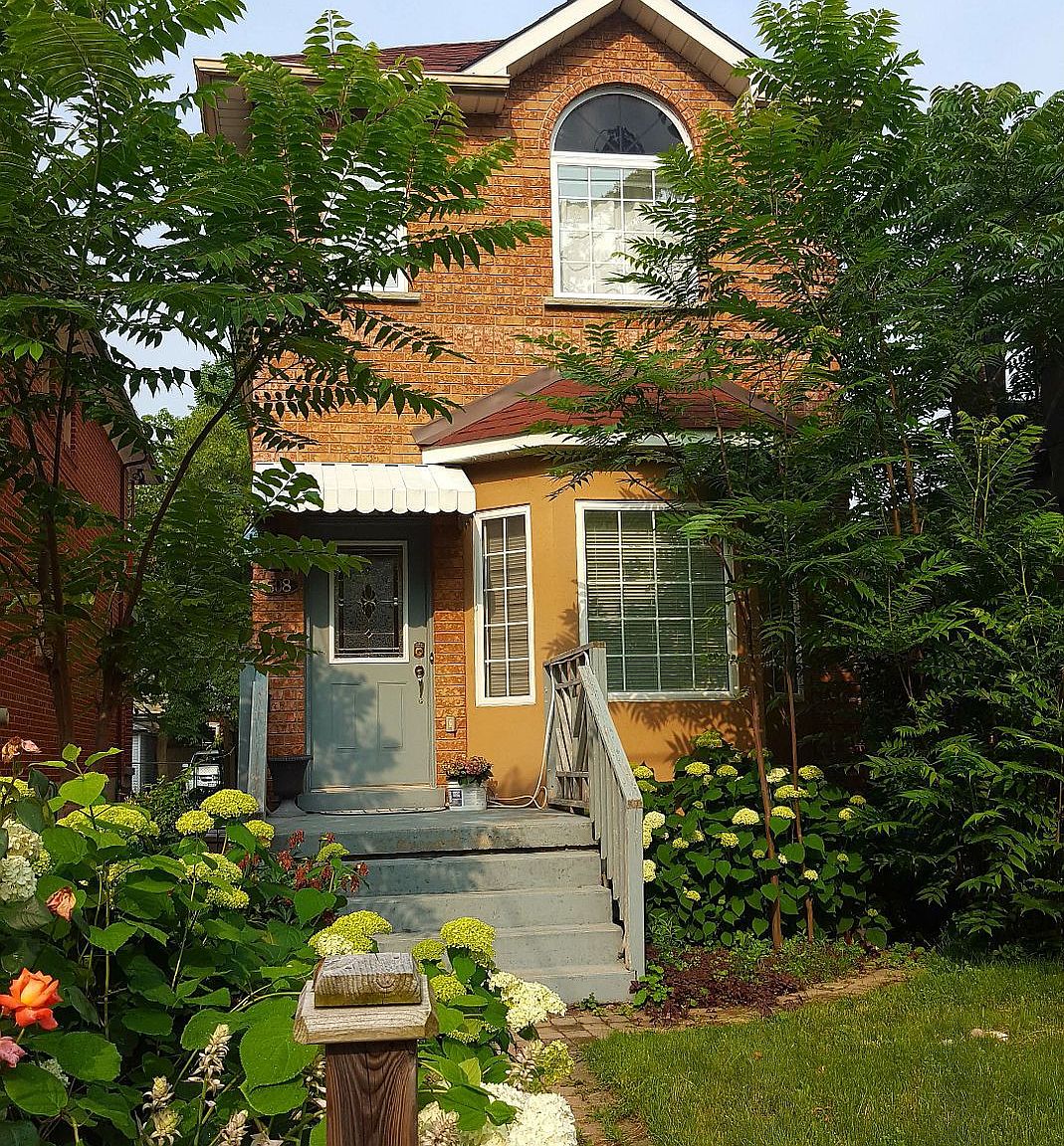 508 Main St, Toronto, ON M4C 4Y2 | Zillow