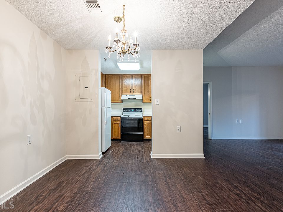 1800 Clairmont Lake Decatur, GA, 30033 - Apartments for Rent | Zillow