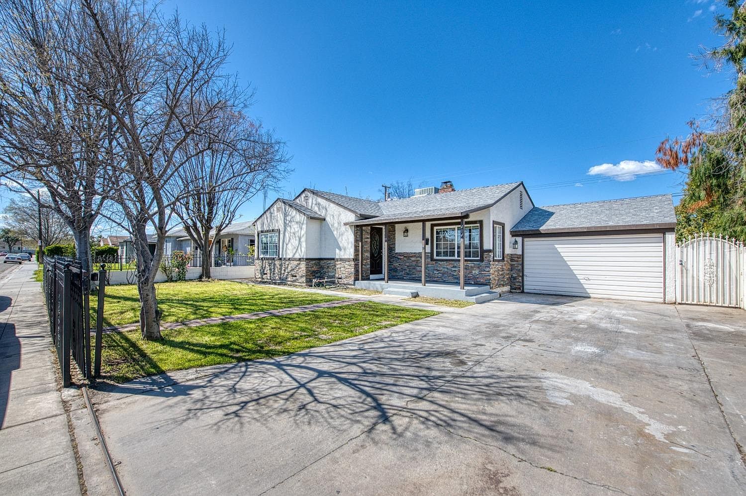 4145 E Raco Ave, Fresno, CA 93702 | Zillow