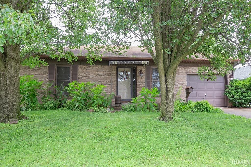 3700 Ridgeway Ave, Evansville, IN 47714 | Zillow