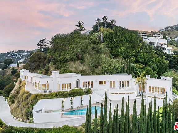 8527 Hedges Way, Los Angeles, CA 90069 | MLS #24-464061 | Zillow