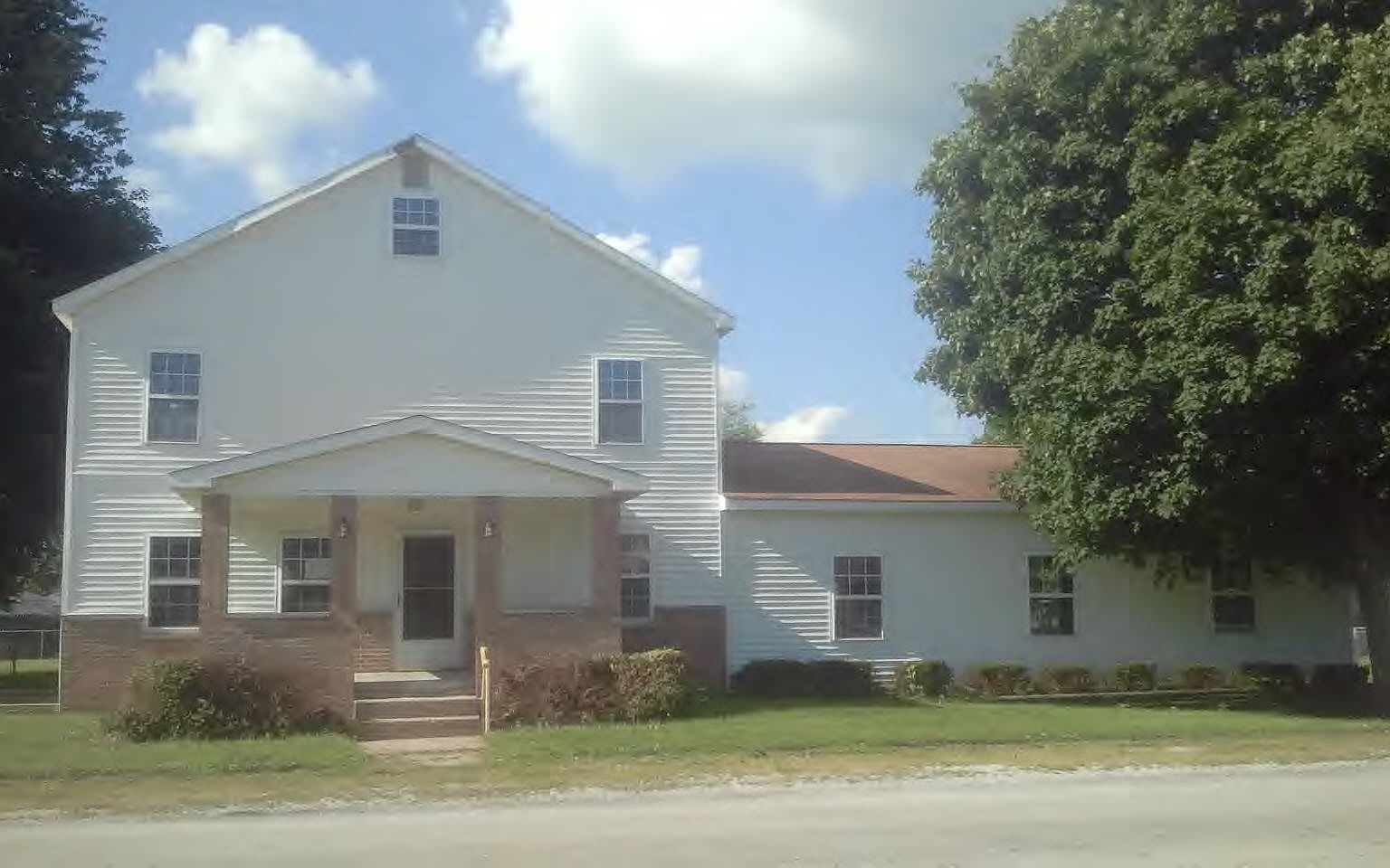 11 E Ridge St, Ridge Farm, IL 61870 | Zillow