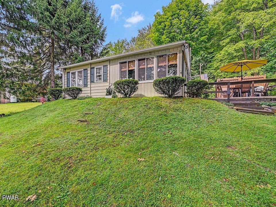 83 Lake Shore Dr, Waymart, PA 18472 | Zillow