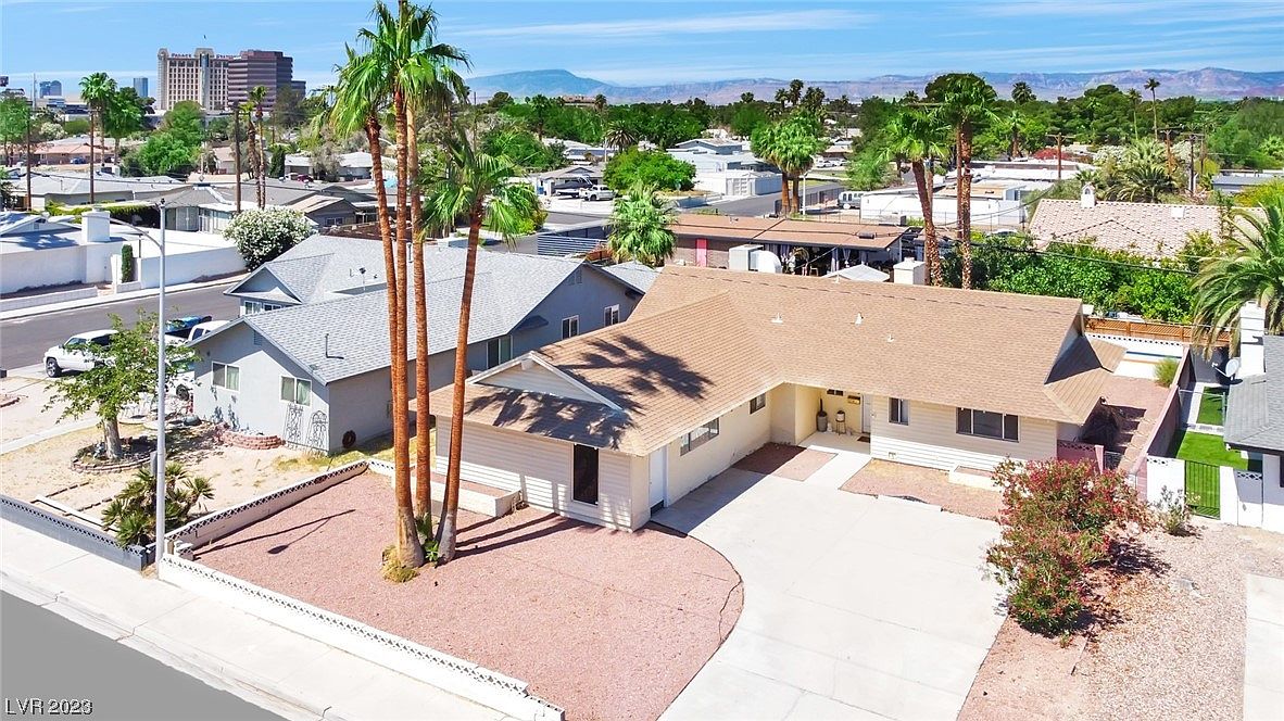 1724 Ivanhoe Way, Las Vegas, NV 89102 | Zillow