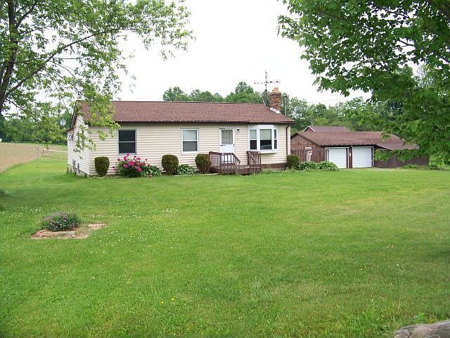 19 Nicklin Rd, Jackson Center, PA 16133 | Zillow
