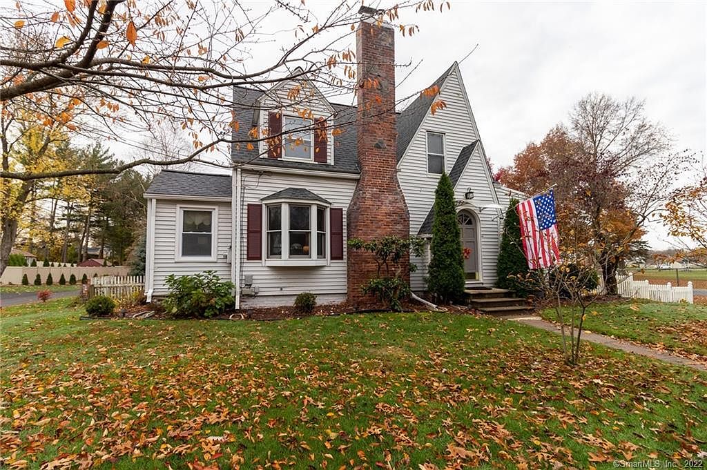 108 Middle Road, Enfield, CT 06082 | Zillow