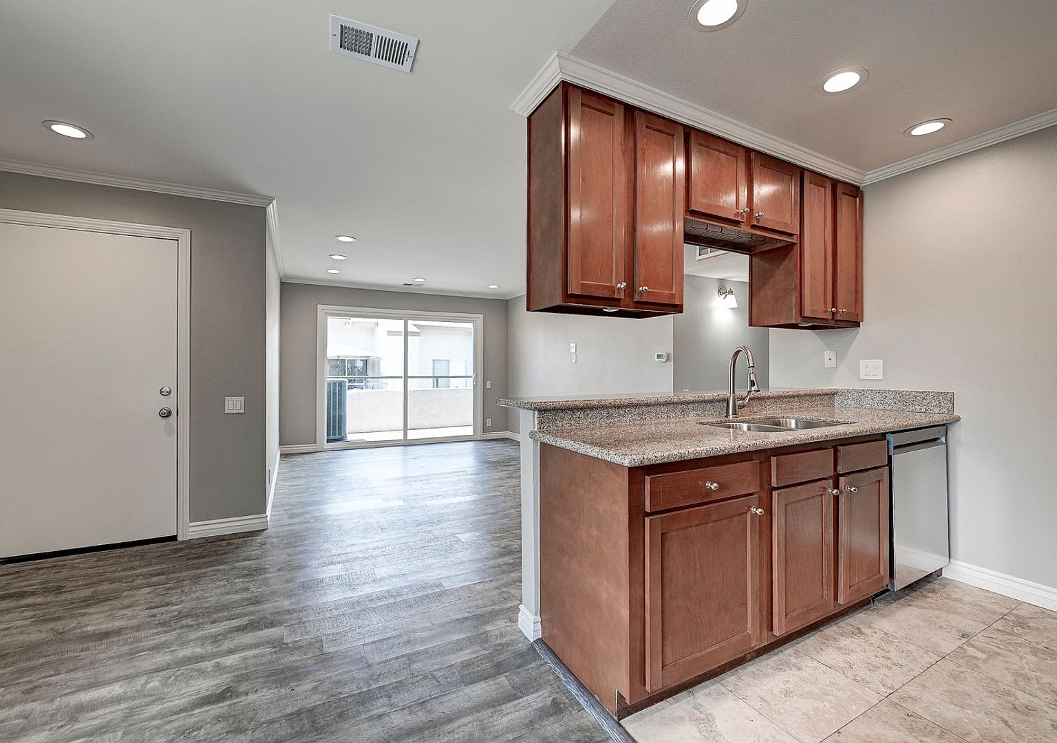 21981 Rimhurst Dr UNIT M, Lake Forest, CA 92630 | Zillow
