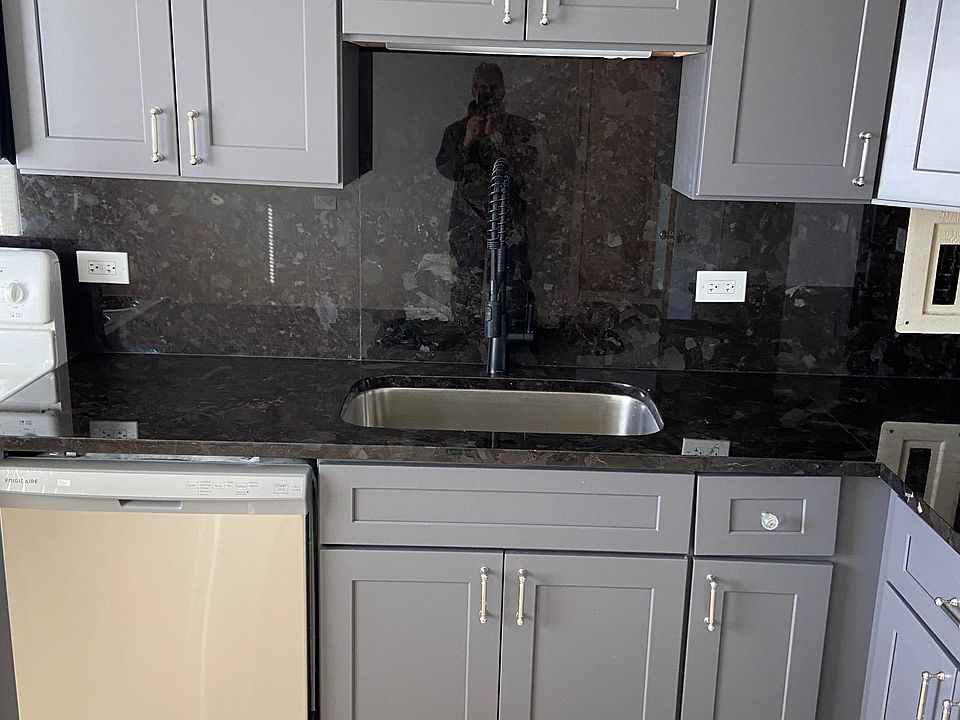 1287 Brown St APT 2W, Des Plaines, IL 60016 | Zillow