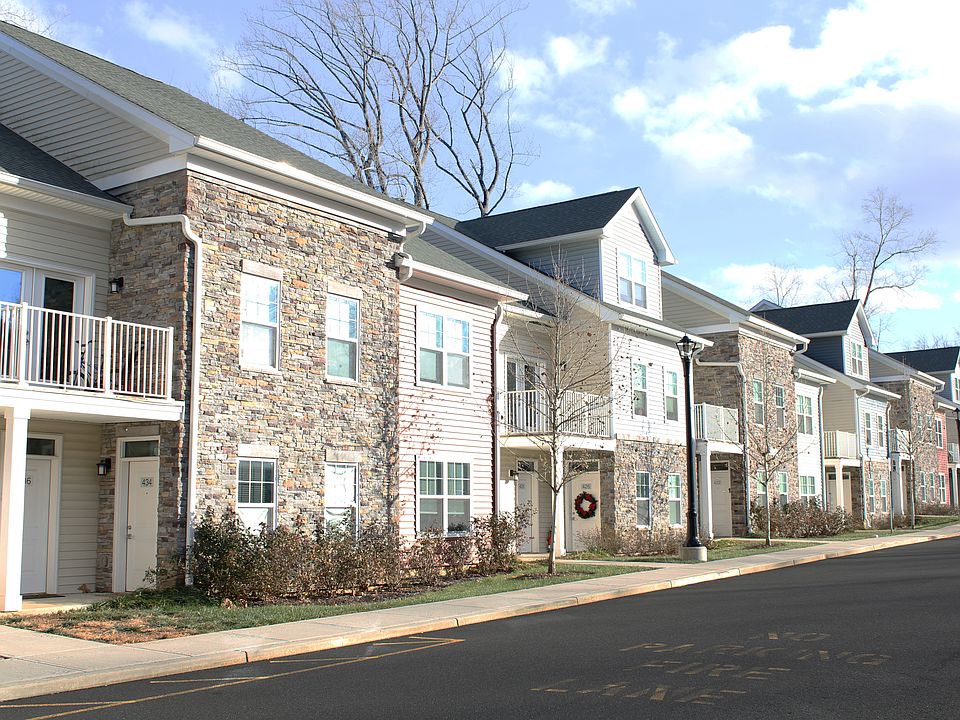 The Woods at Warren - 6 Lindbergh Ave Warren NJ | Zillow