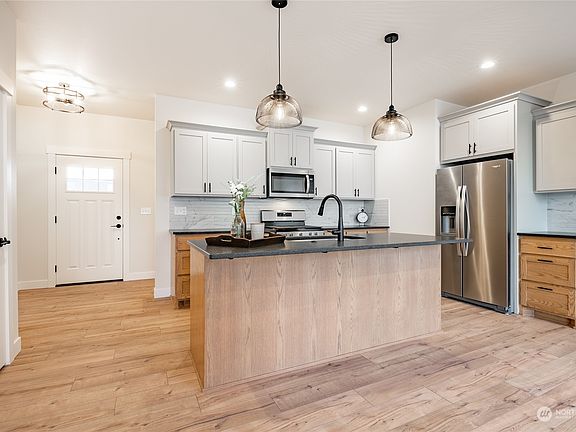 2183 Lagerwey Cir, Lynden, WA 98264 | MLS #NWM2034274 | Zillow