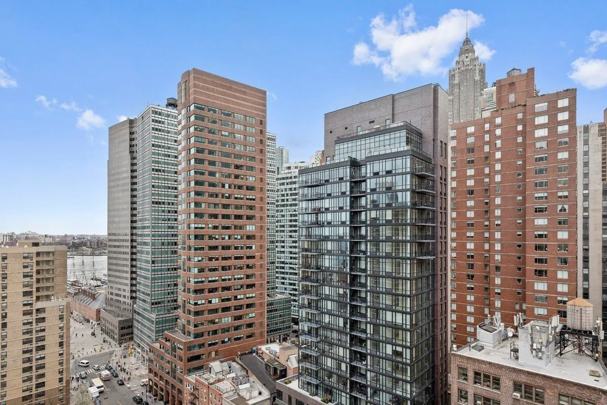90 Gold Street #8H in Fulton/Seaport, Manhattan | StreetEasy