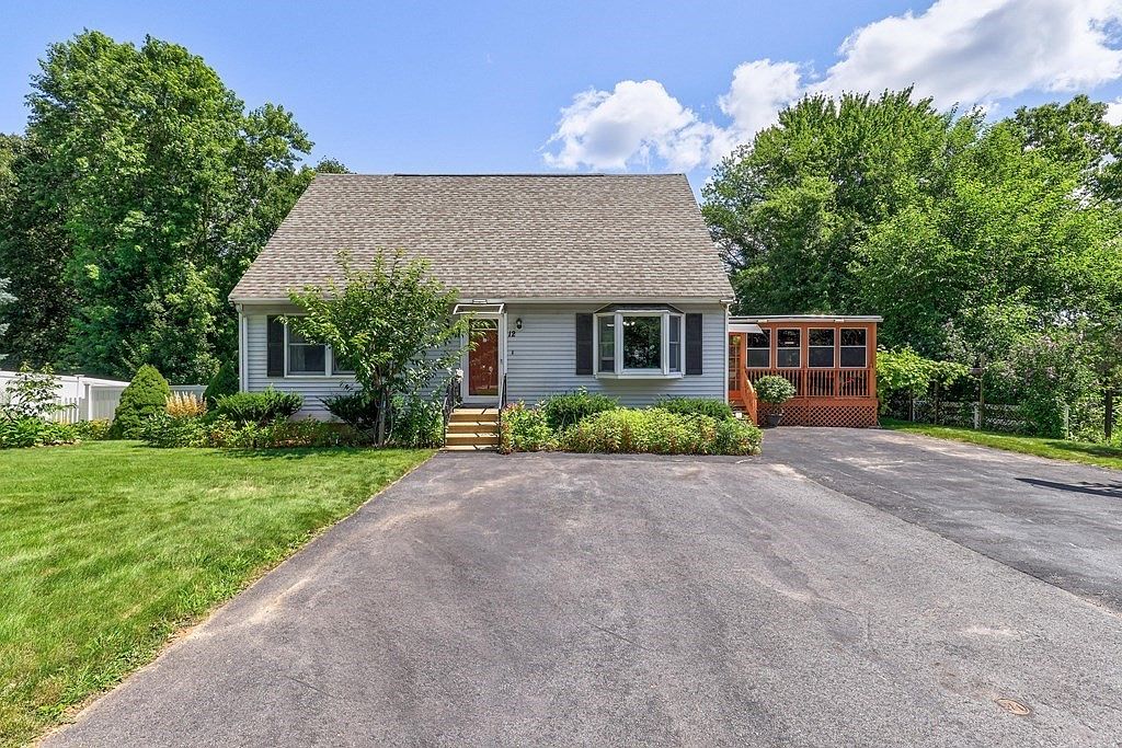 12 Lakeside Dr, Shrewsbury, MA 01545 | MLS #73181439 | Zillow