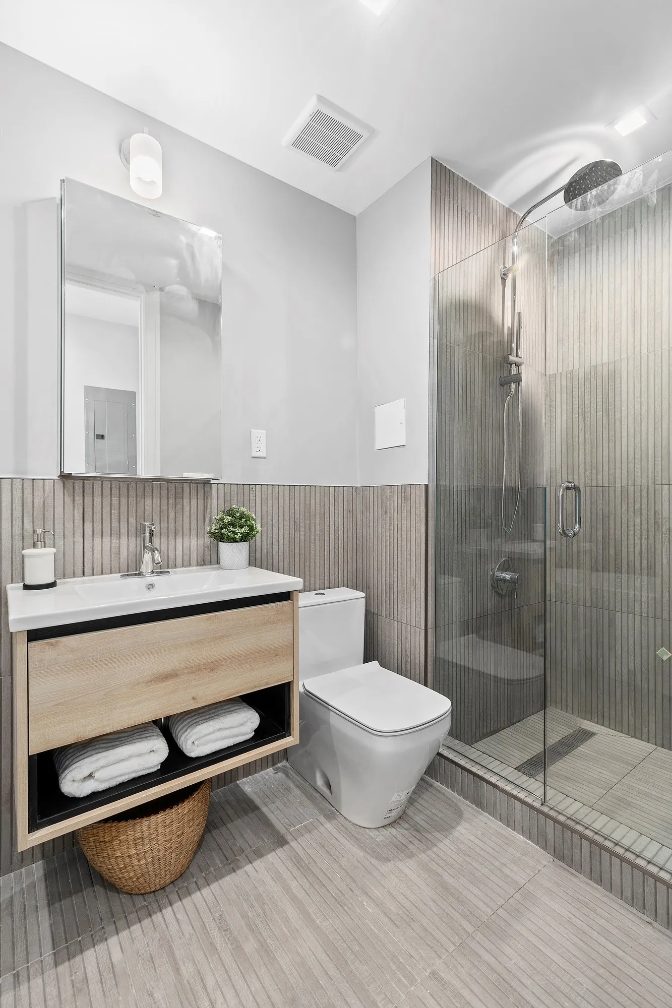 246 Maple Street #3B in Prospect Lefferts Gardens, Brooklyn | StreetEasy