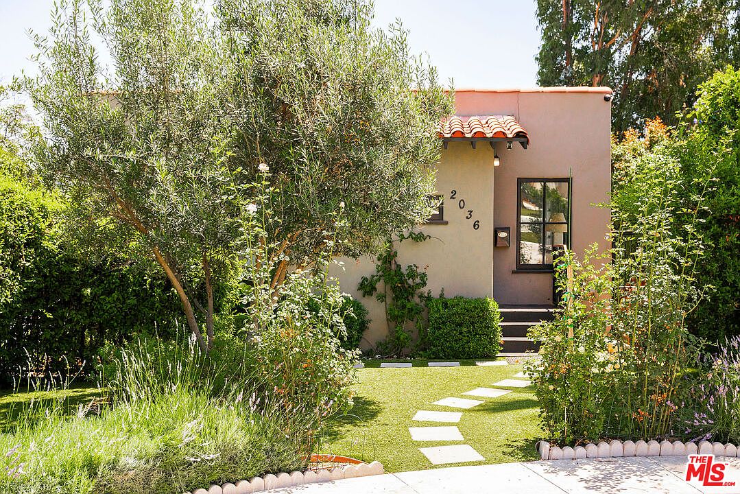 2036 Holly Hill Ter, Los Angeles, CA 90068 | MLS #23-329439 | Zillow