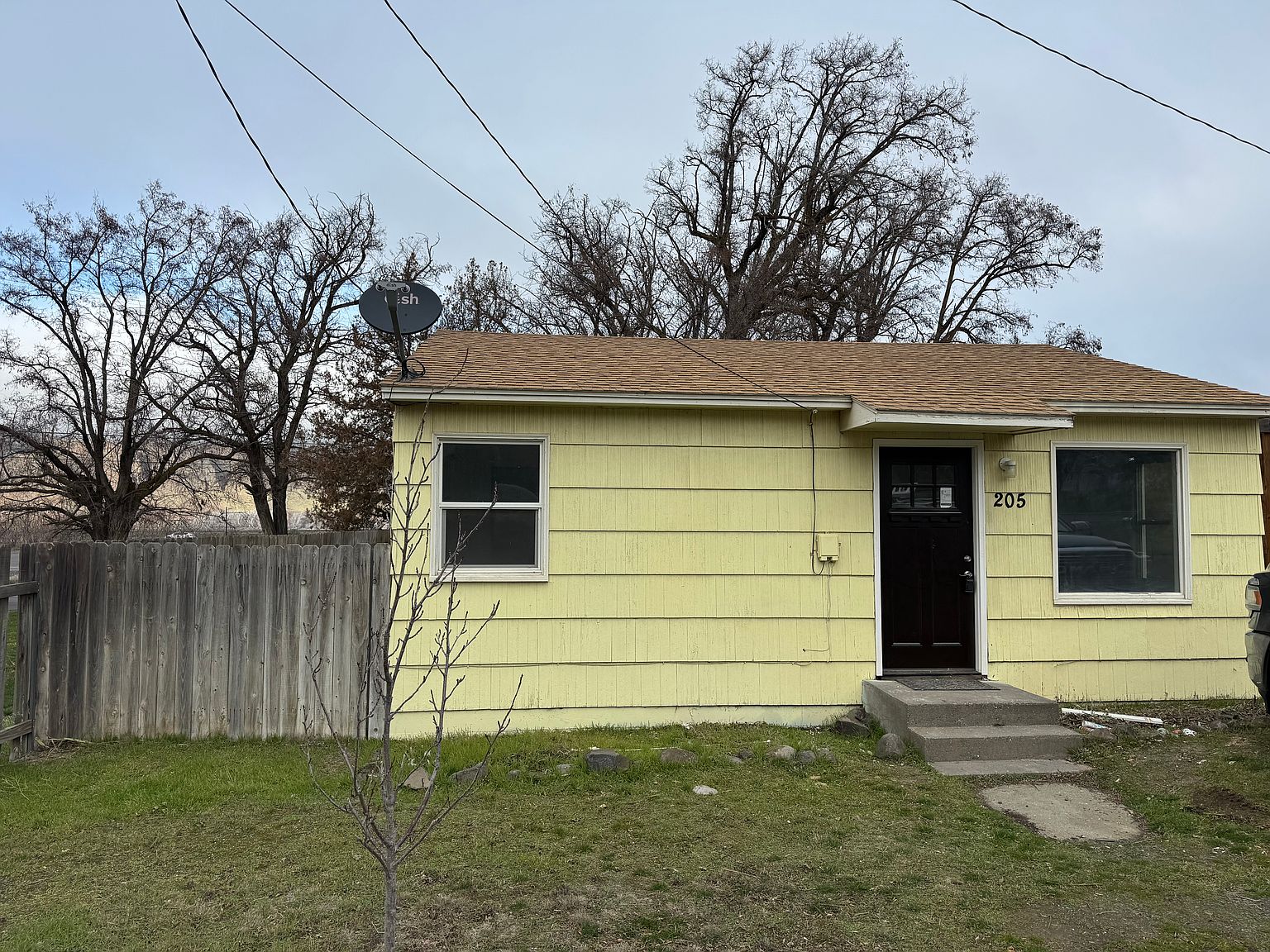 205 W 3rd St, Rufus, OR 97050 | Zillow