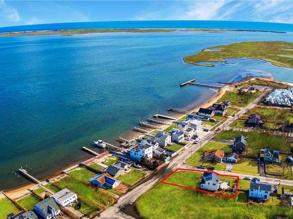 Mastic Beach NY Single Family Homes For Sale - 89 Homes | Zillow