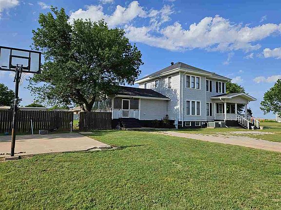 611 Wichita Ave, Devol, OK 73531 | MLS #165715 | Zillow